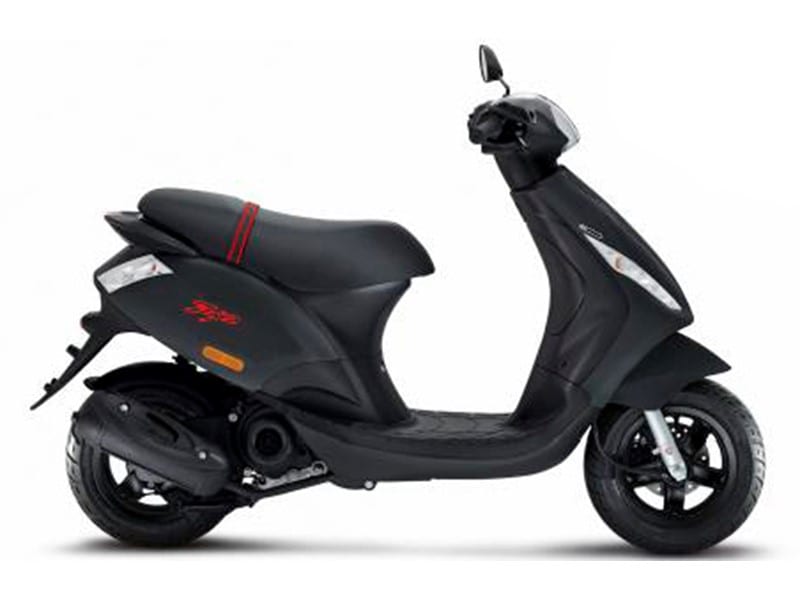 Piaggio ZIP 50 3V 4T E4 30Km/t Black R | KJ Scooters